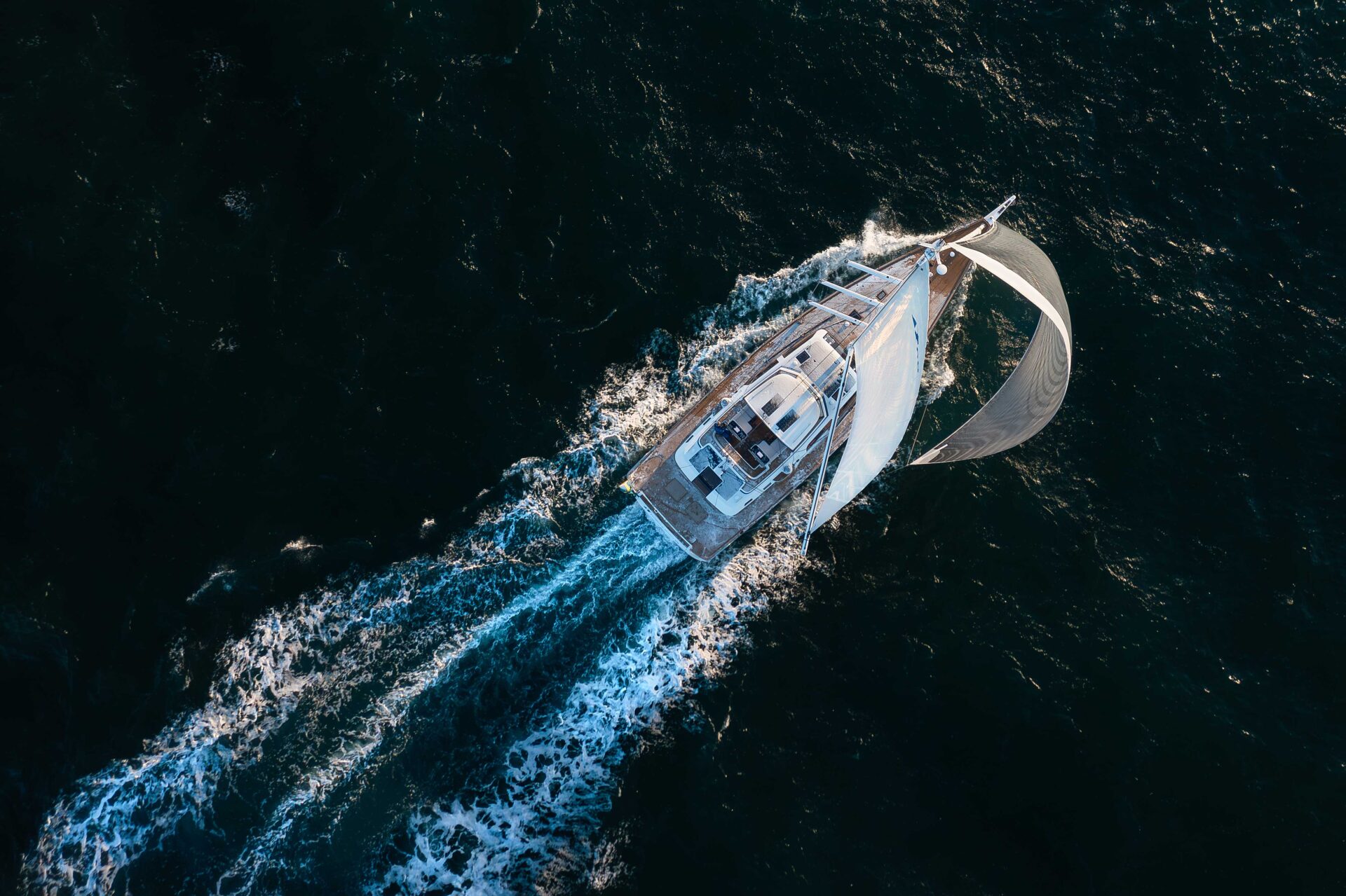 Fleet leader - Sails